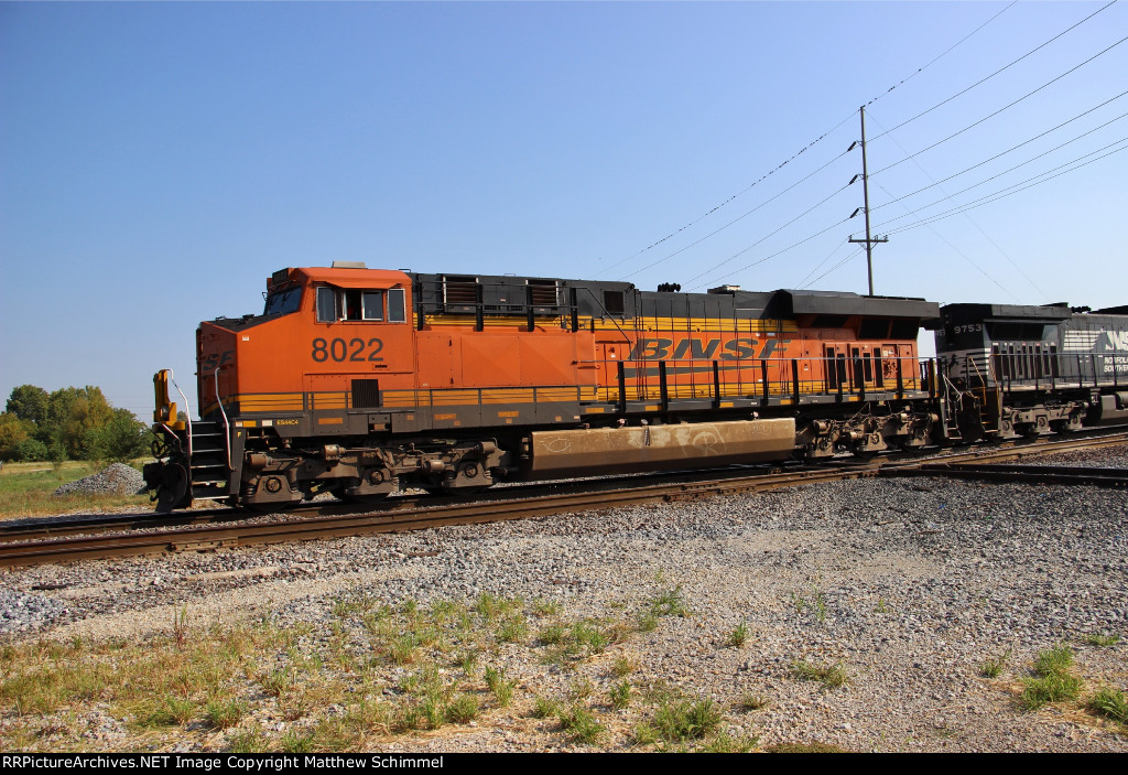 BNSF 8022